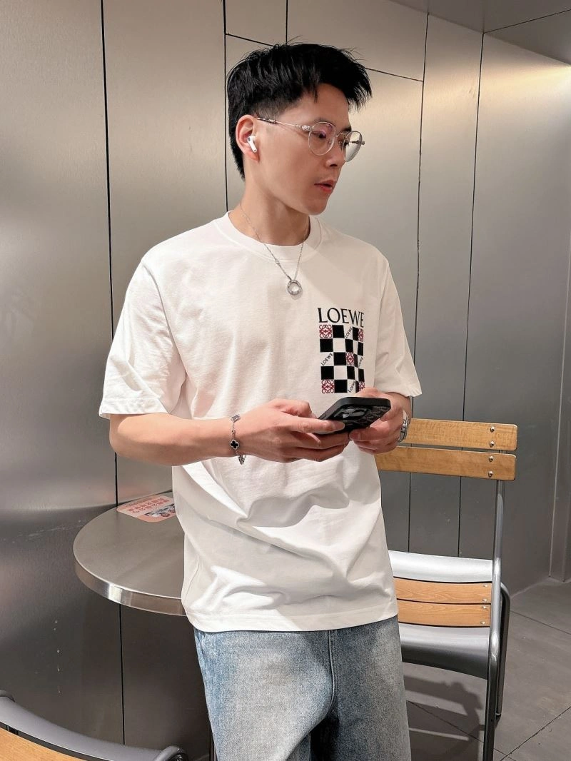 Top match Loewe T-Shirts