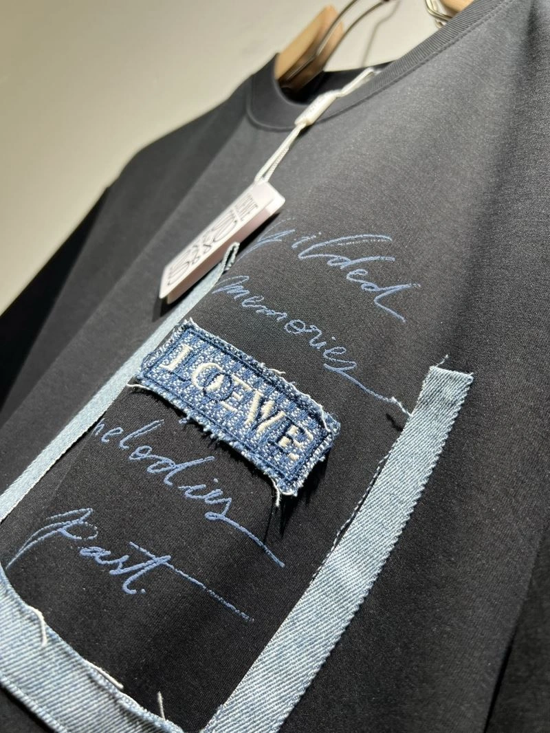 Bargain Loewe T-Shirts