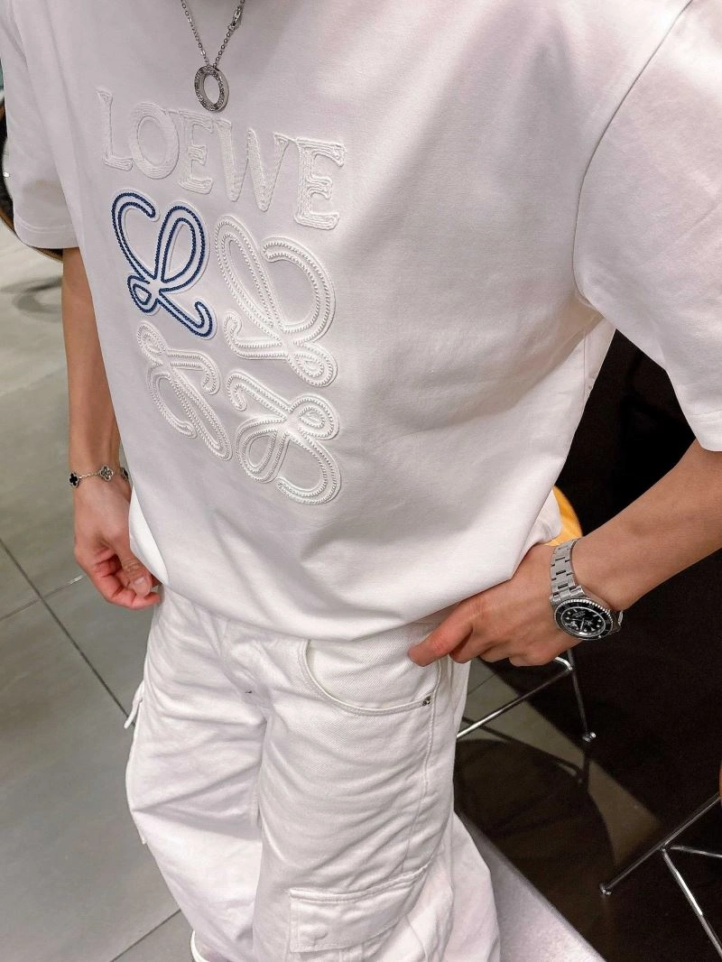 Bargain Loewe T-Shirts