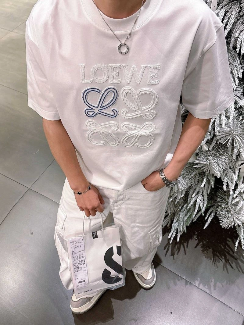 Bargain Loewe T-Shirts