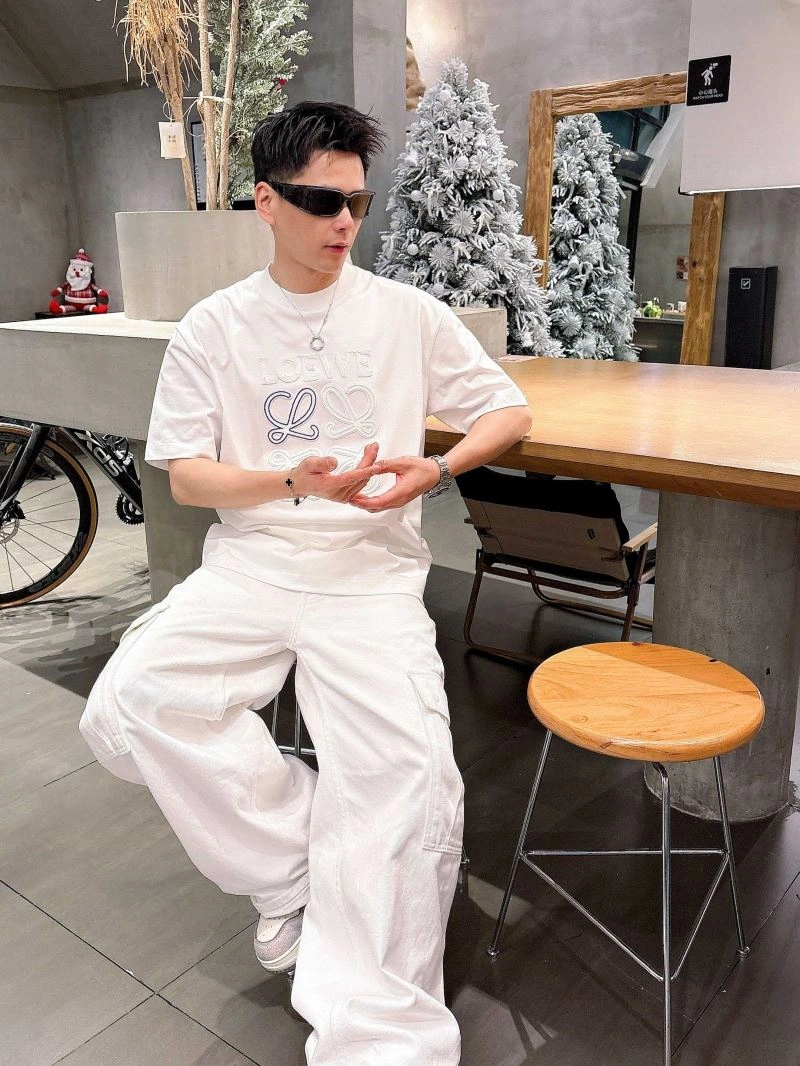 Bargain Loewe T-Shirts