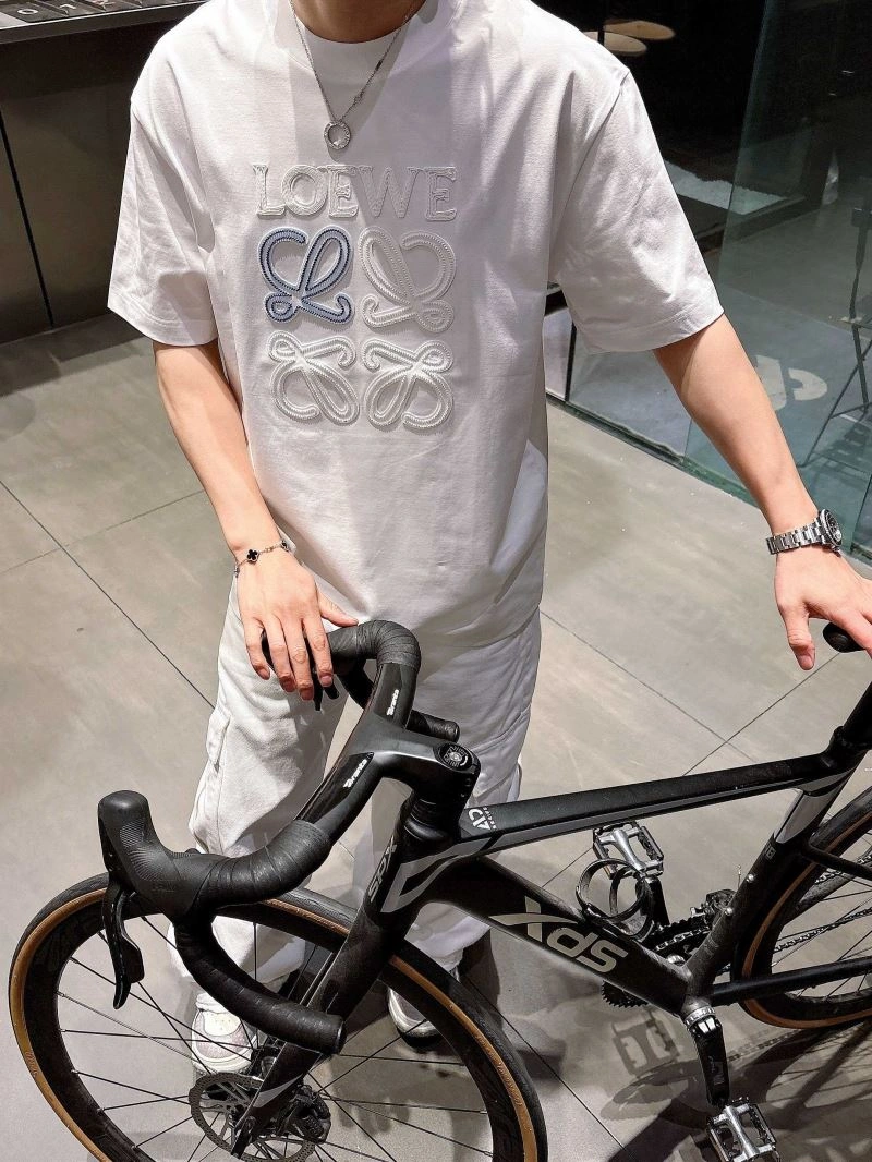 Bargain Loewe T-Shirts