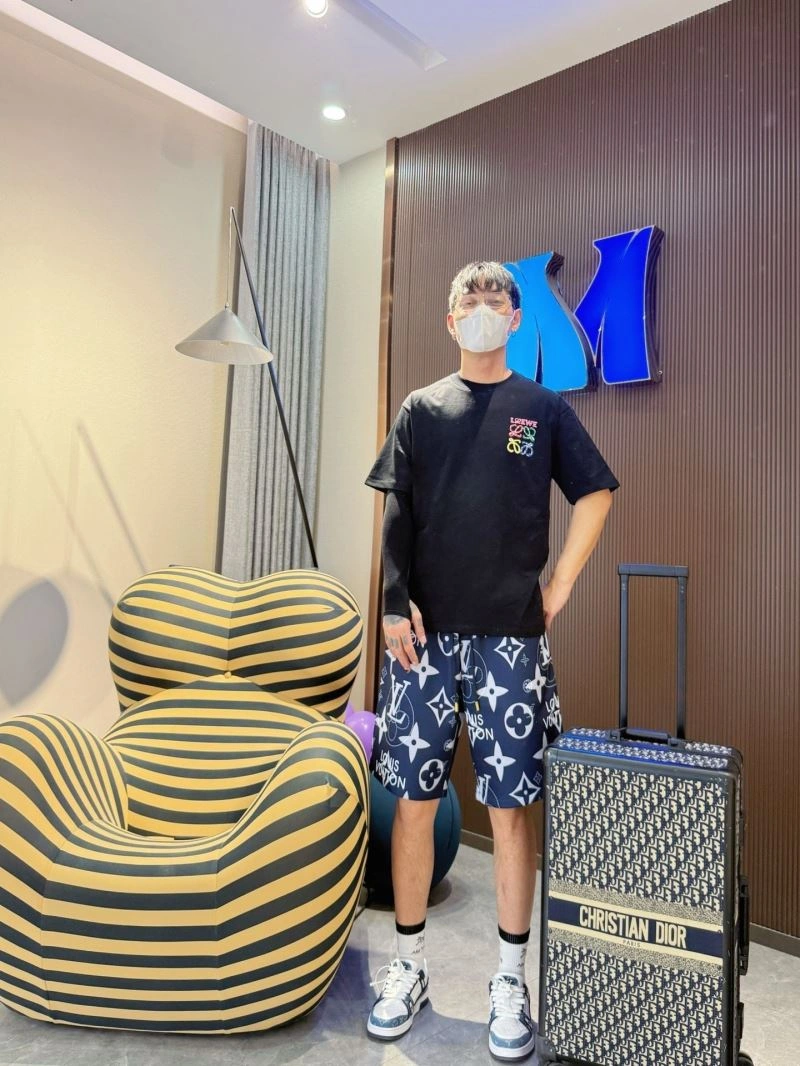 Bargain Loewe T-Shirts