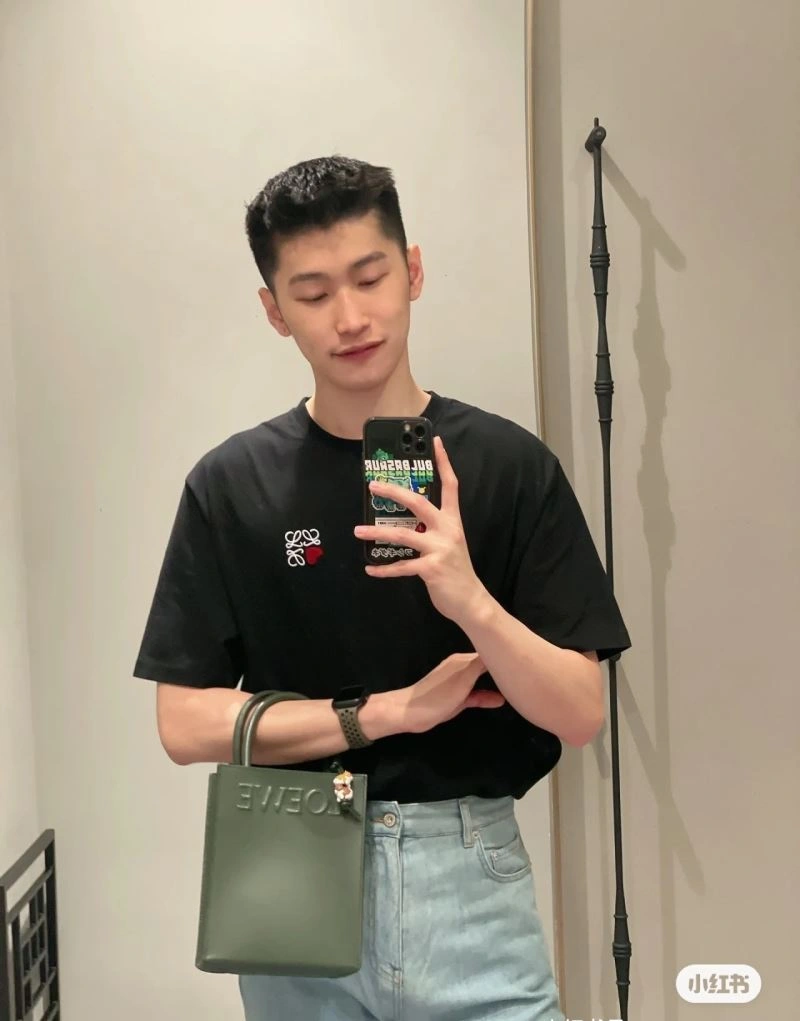 Bargain Loewe Top Handle Bags