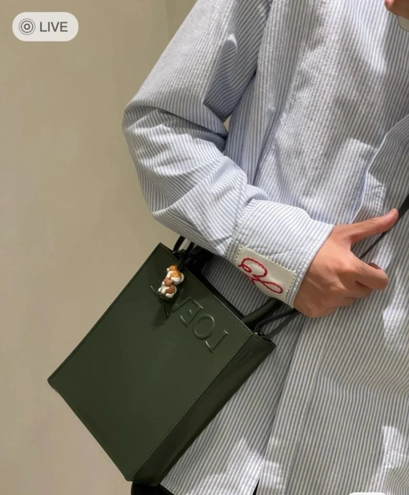 Bargain Loewe Top Handle Bags