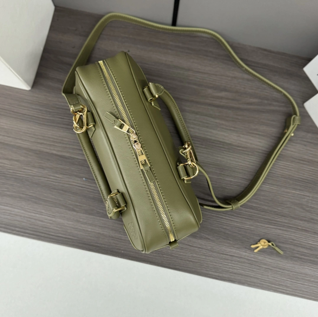 High fidelity Loewe Top Handle Bags