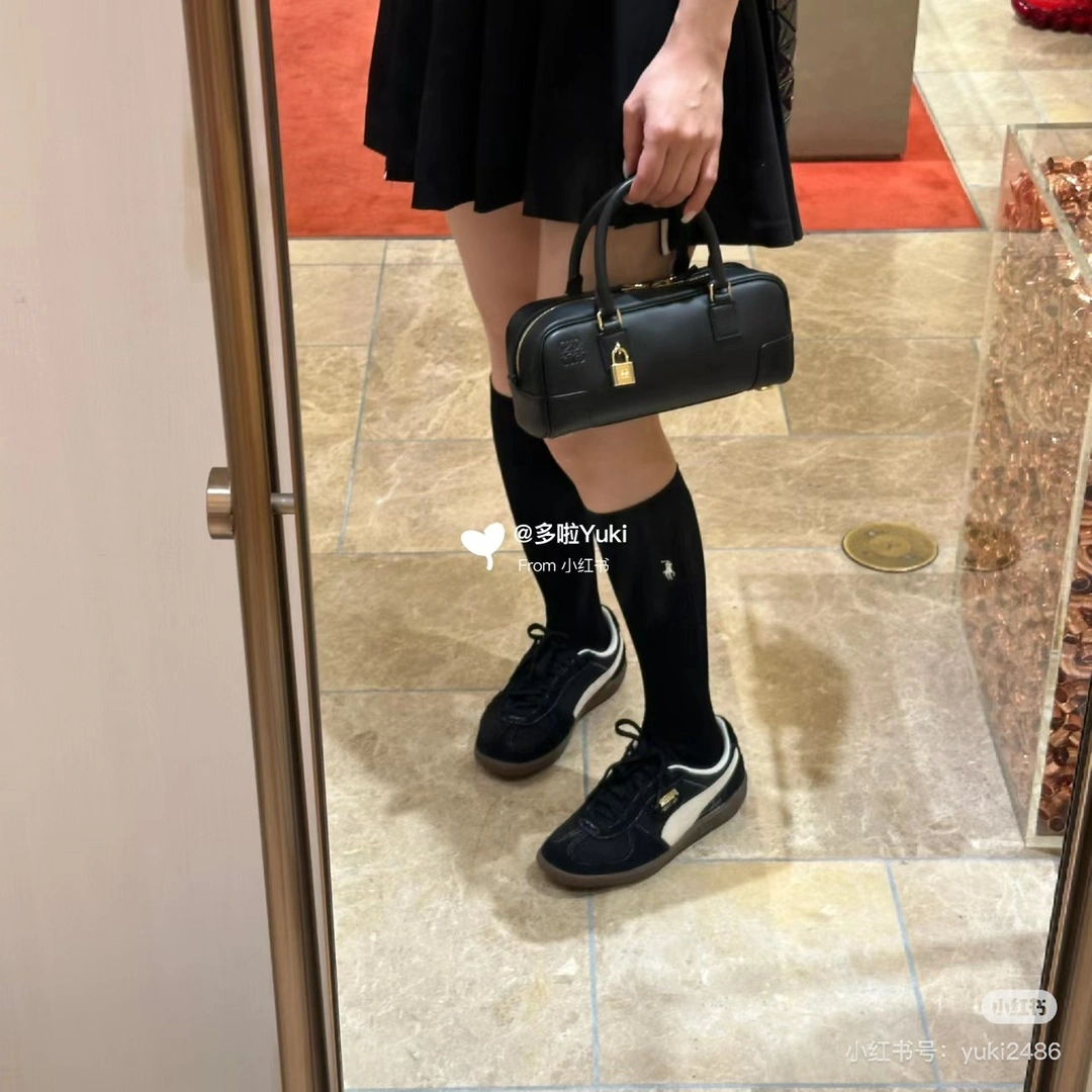 Cut-rate Loewe Top Handle Bags