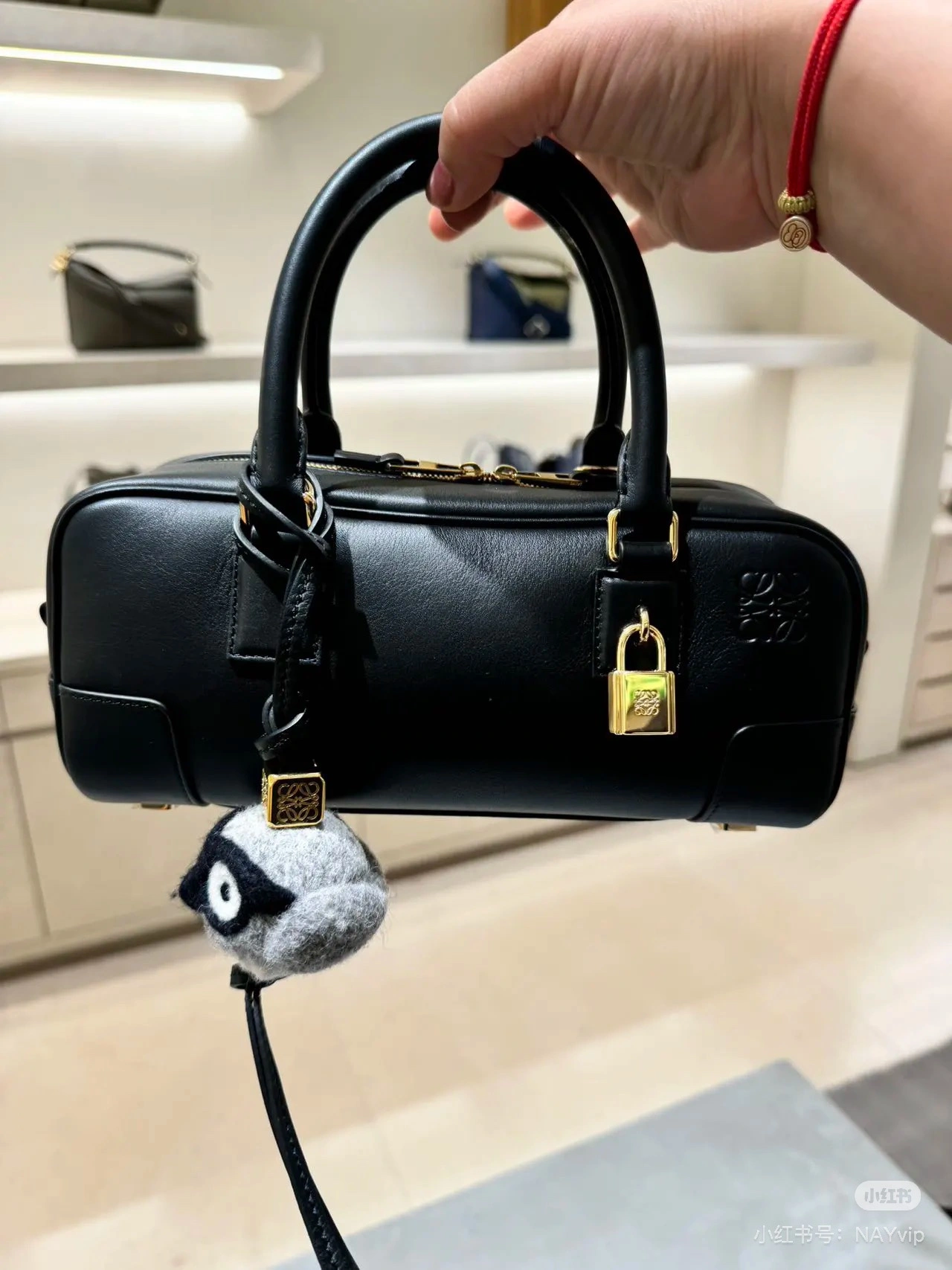Cut-rate Loewe Top Handle Bags