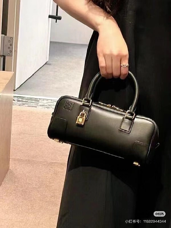 Cut-rate Loewe Top Handle Bags