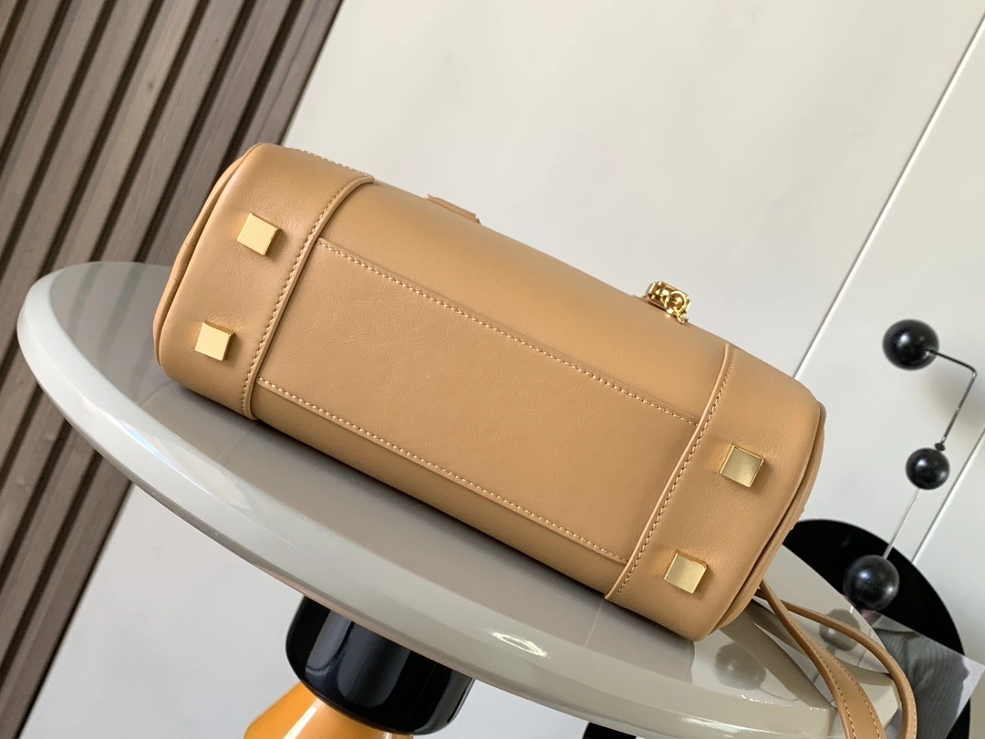 Brand-original Loewe Top Handle Bags