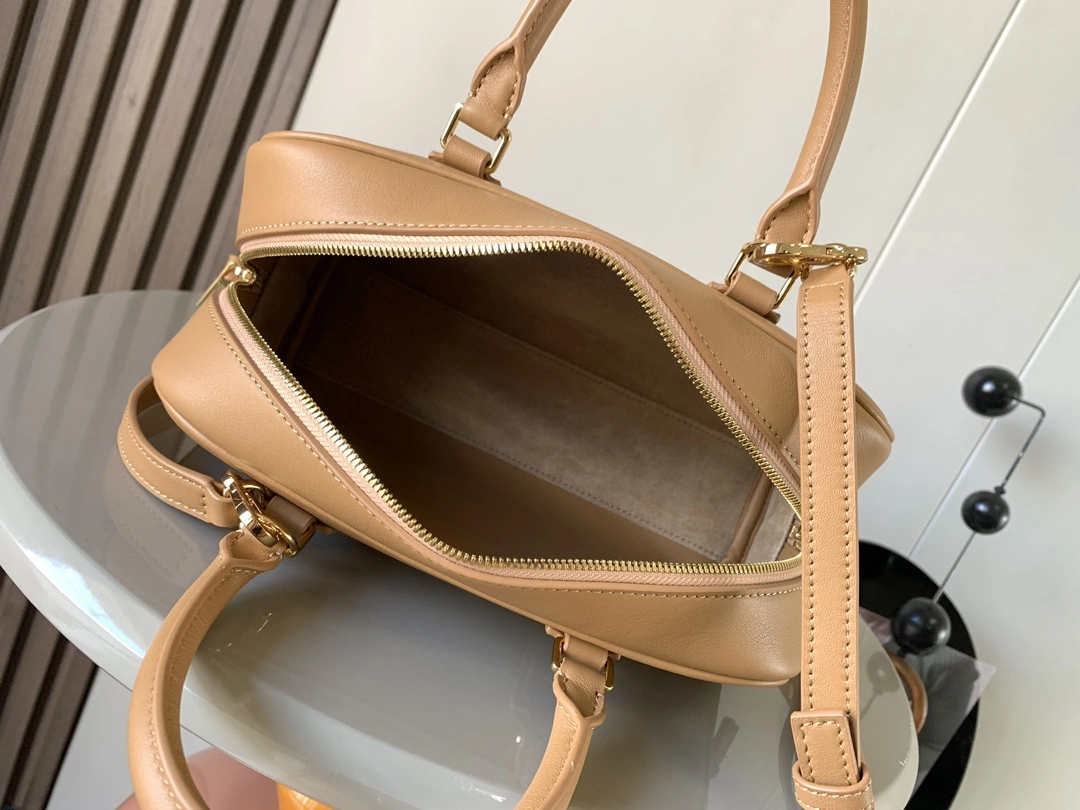 Brand-original Loewe Top Handle Bags