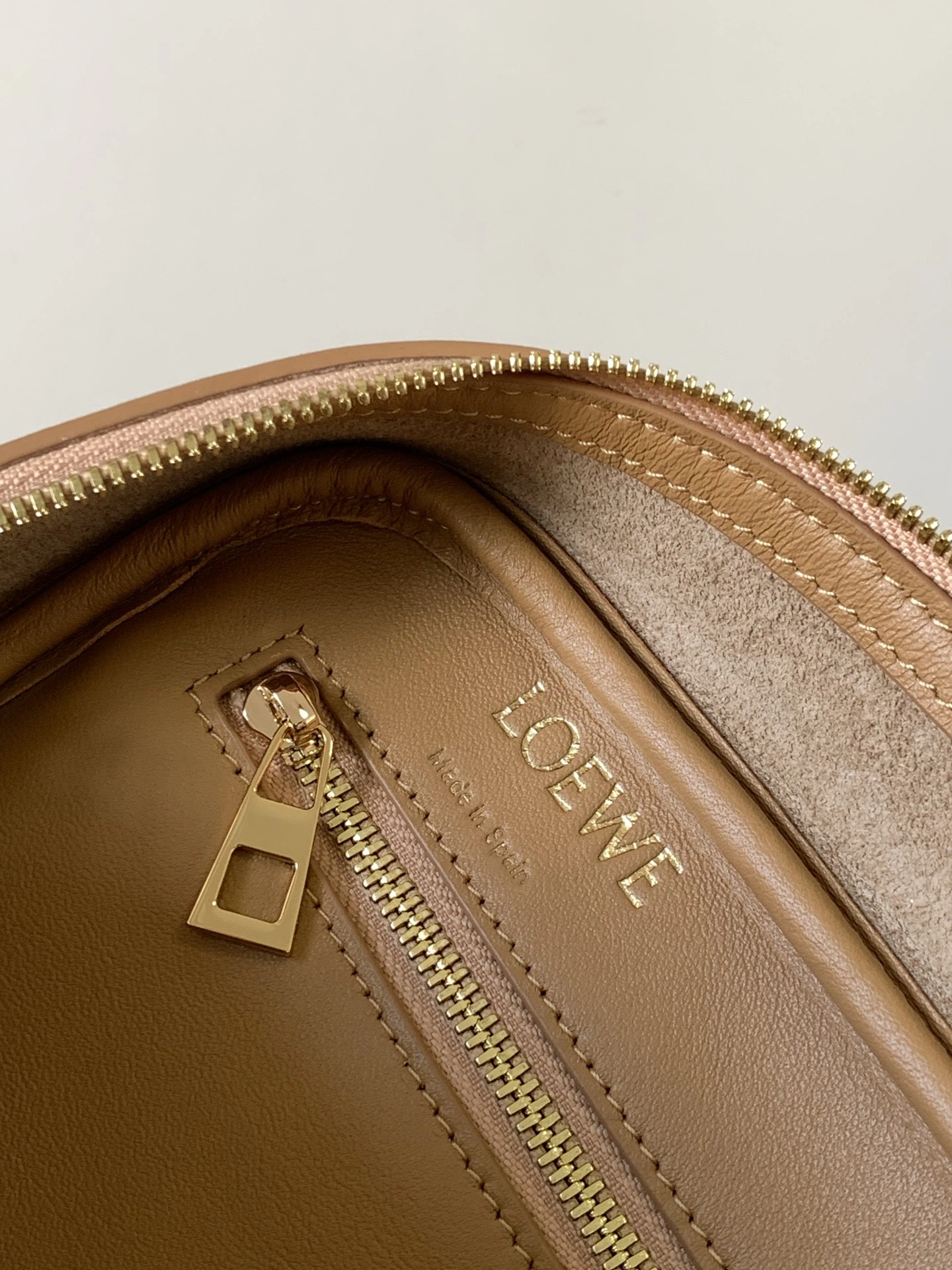 Brand-original Loewe Top Handle Bags