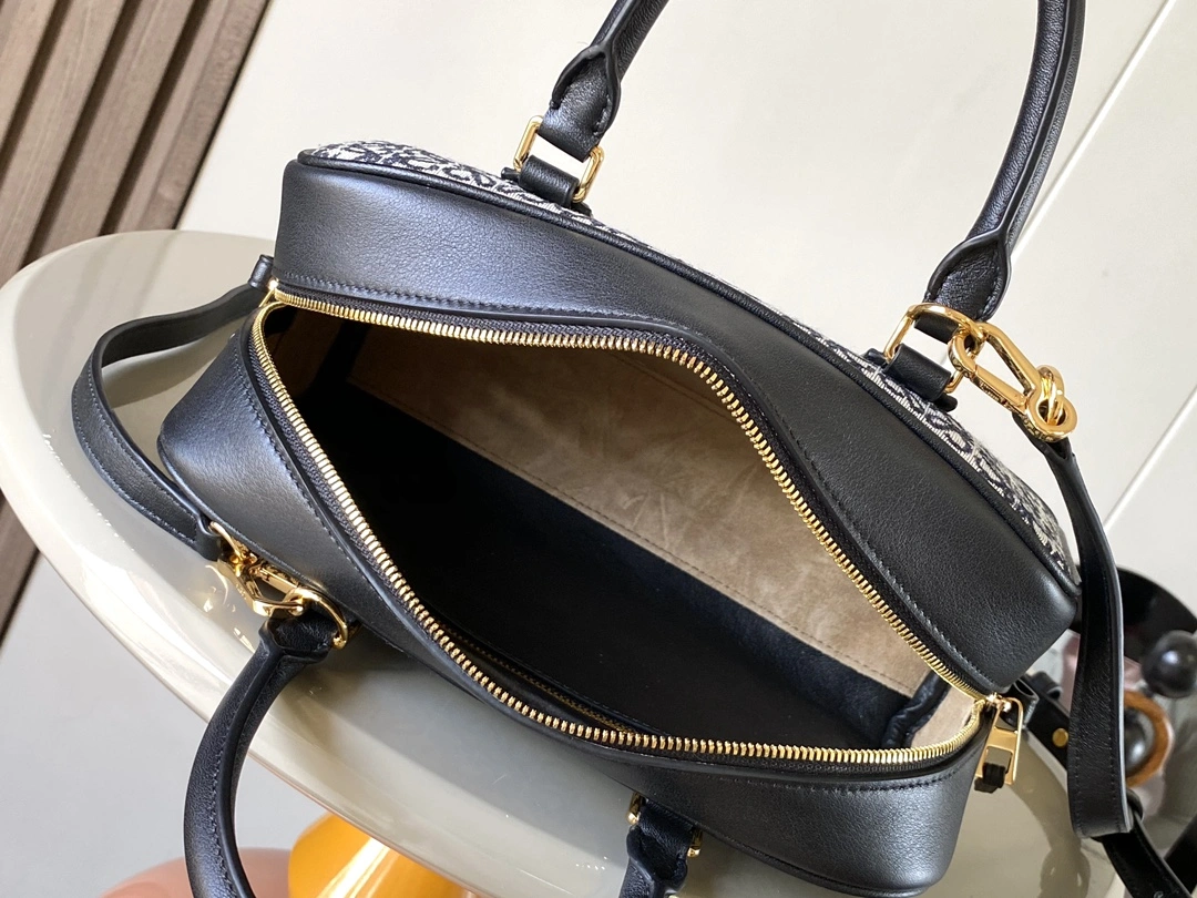 Top mirror Loewe Top Handle Bags