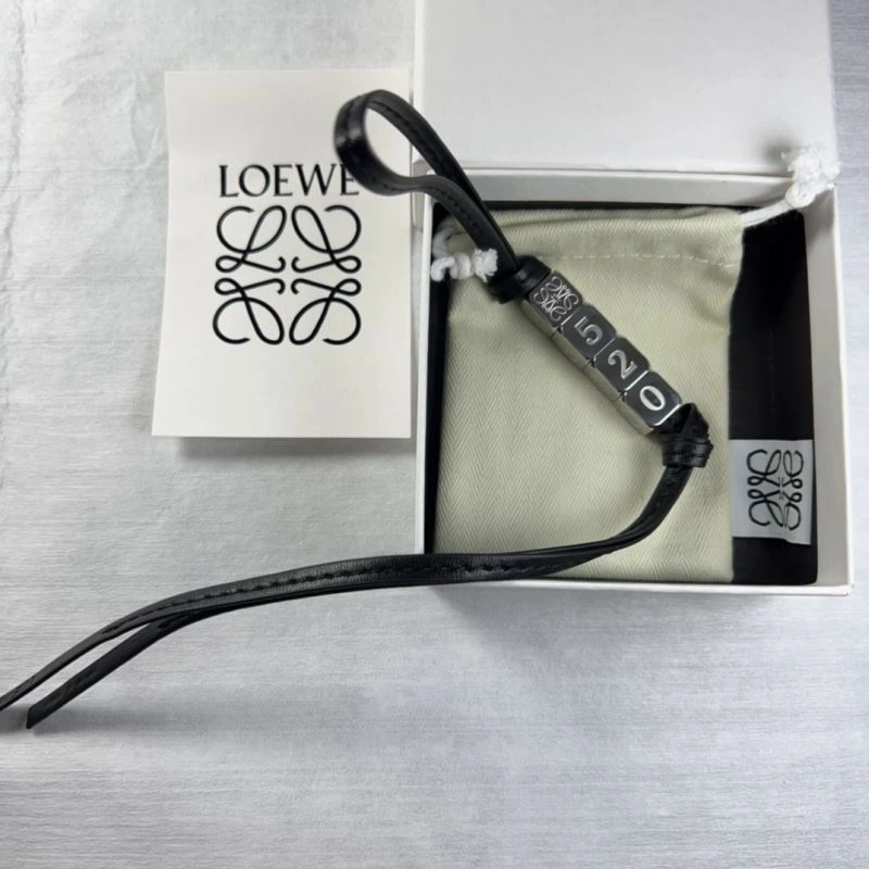 Bargain Loewe Trays