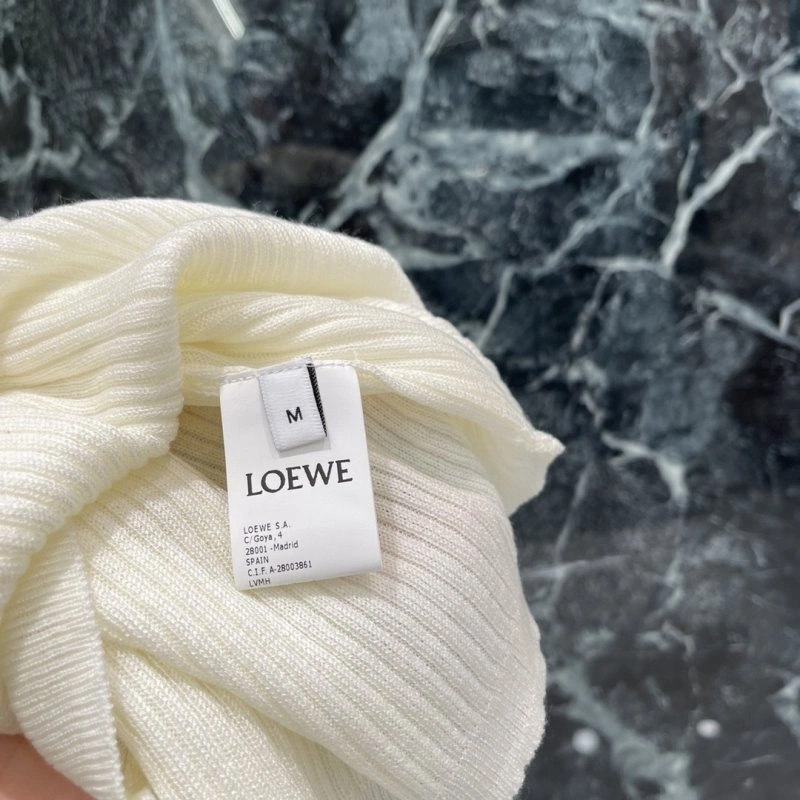 Accurate model Loewe Vest
