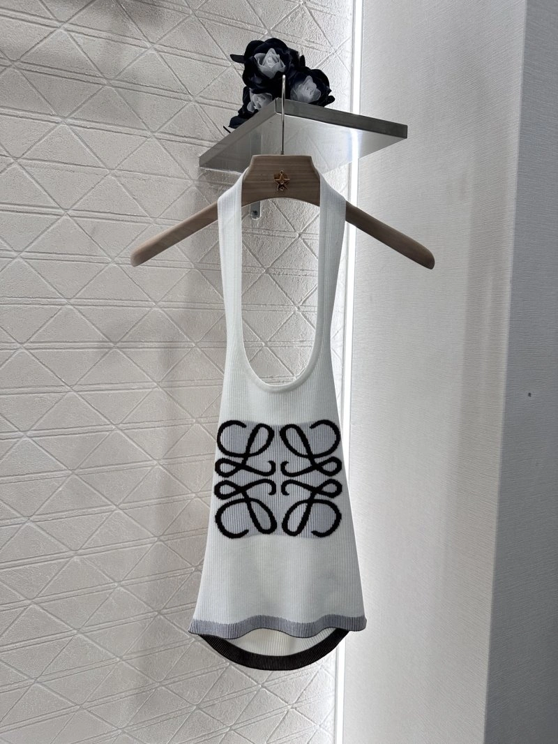 Budget-friendly Loewe Vest
