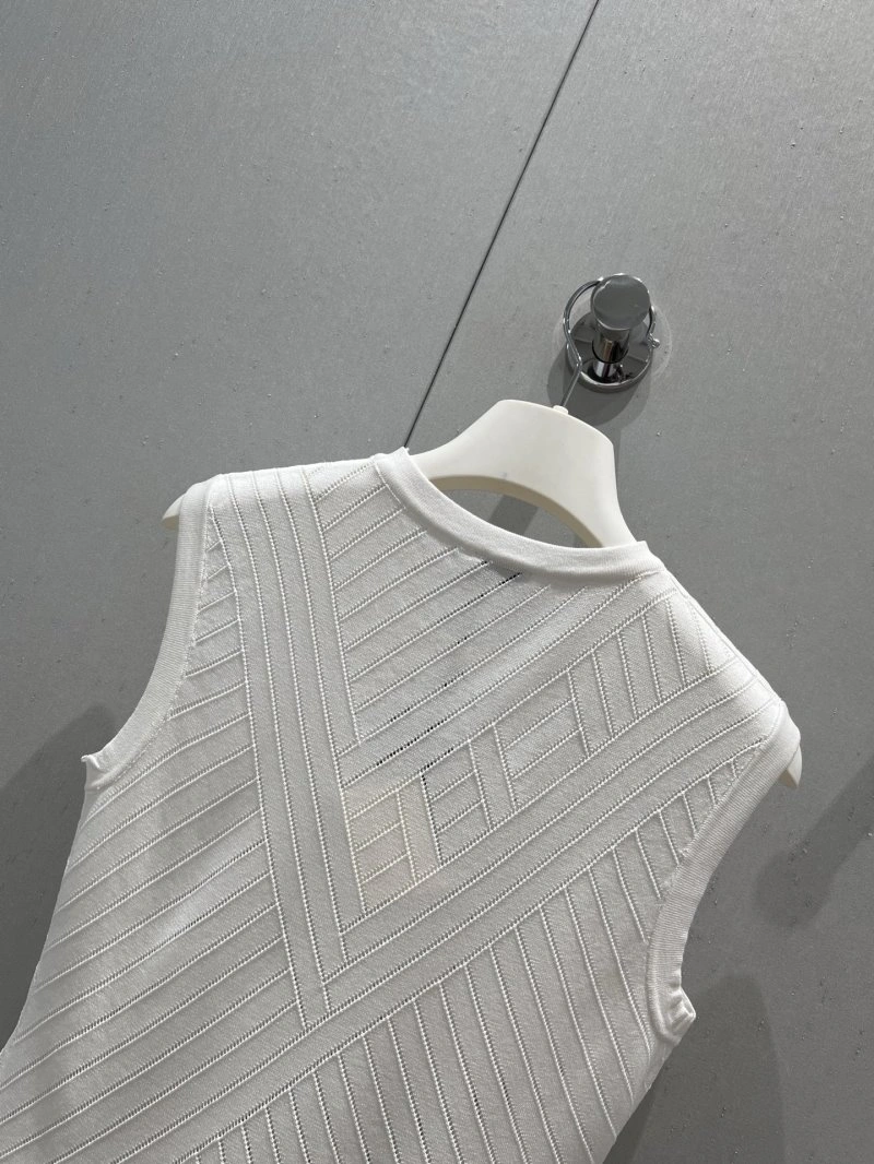 Value-priced Loewe Vest