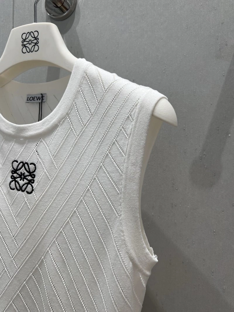 Value-priced Loewe Vest