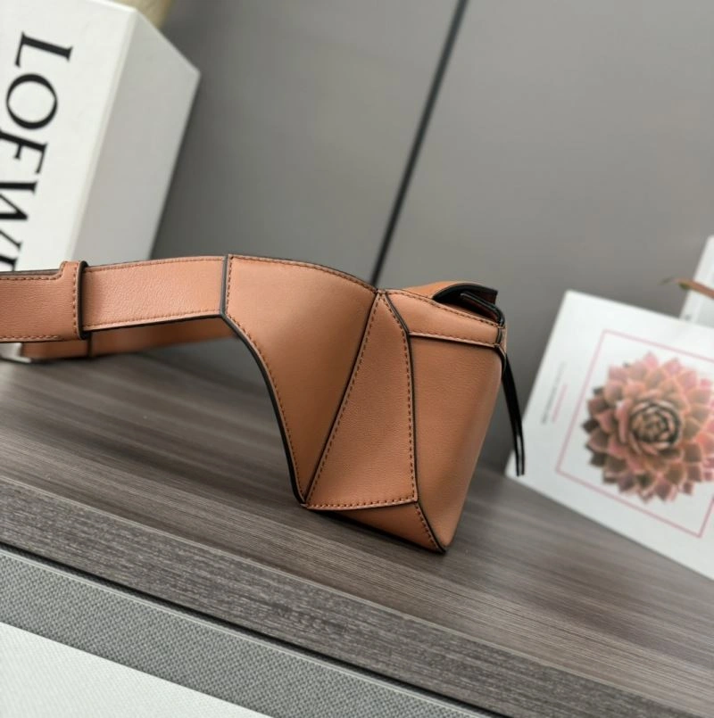 Accurate model Loewe Waist Chest Packs
