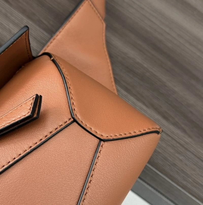 Accurate model Loewe Waist Chest Packs