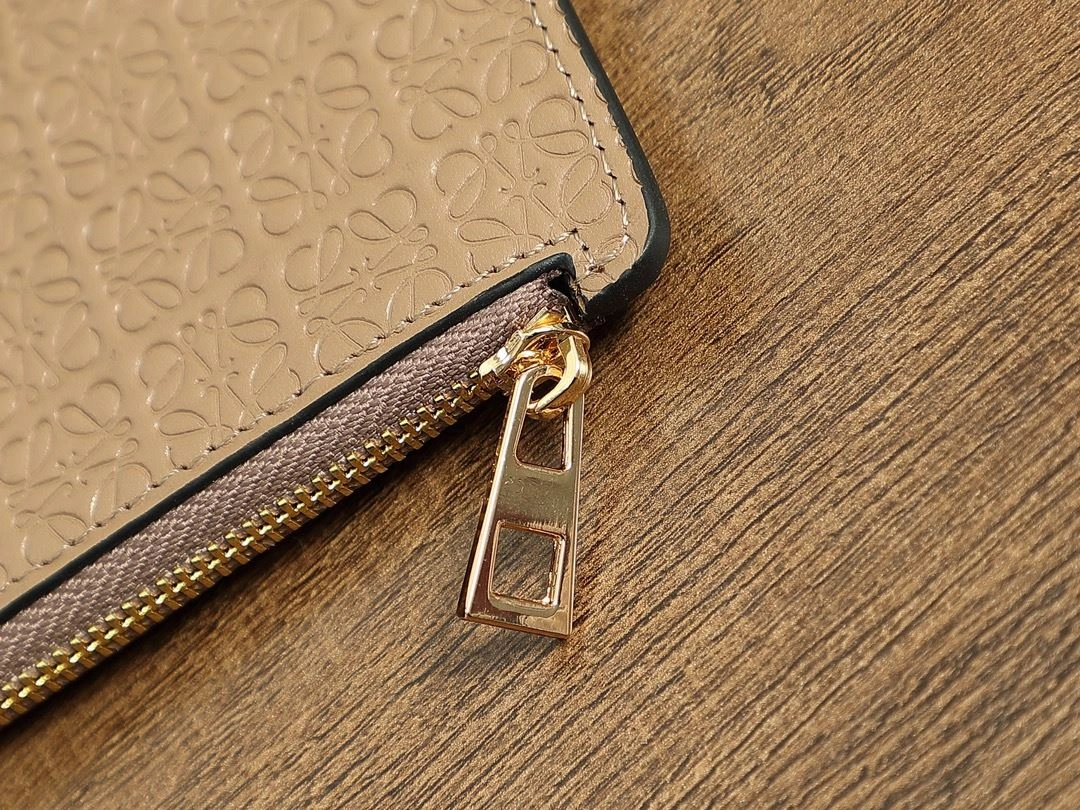 Official Loewe Wallets Purse
