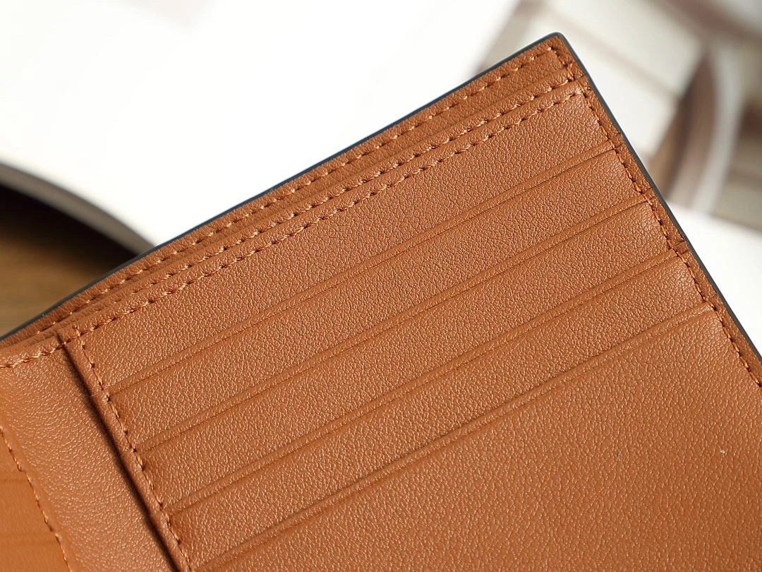 Exact replica Loewe Wallets Purse
