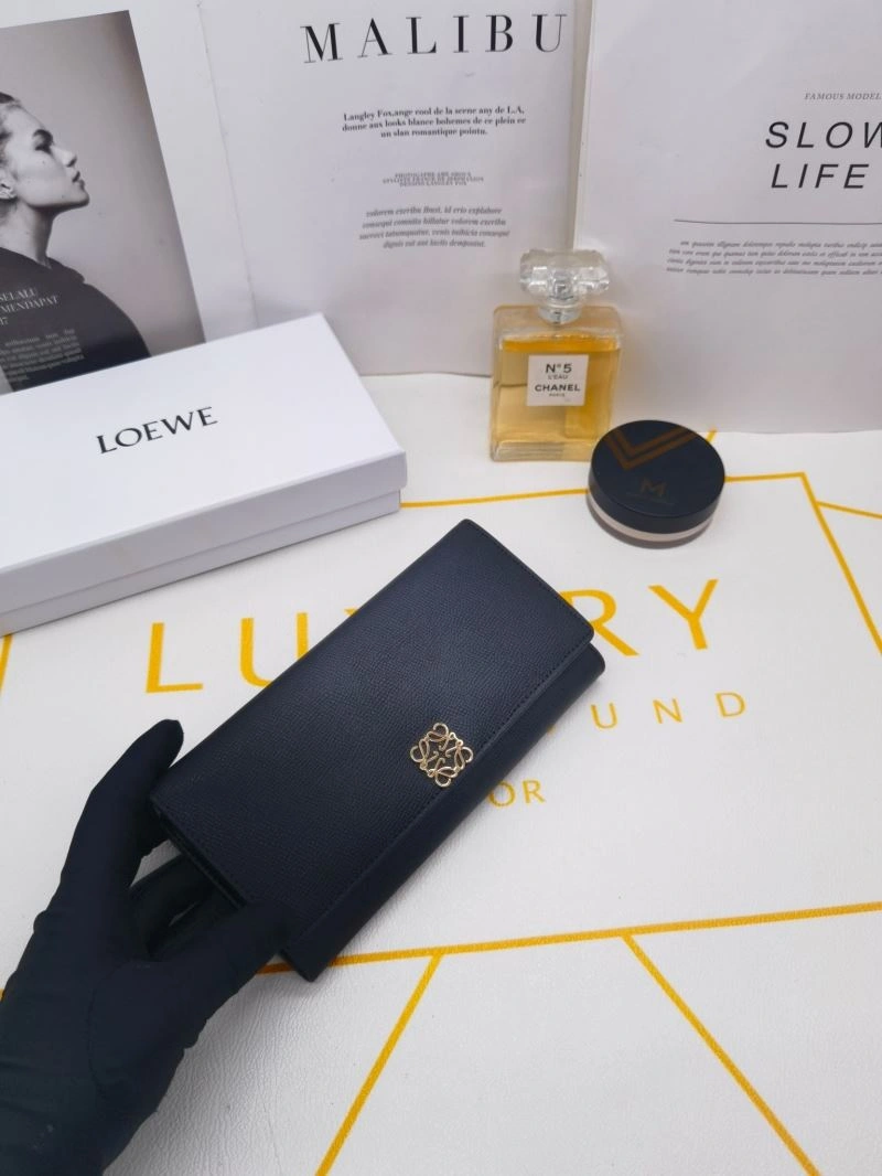 Bargain Loewe Wallets Purse