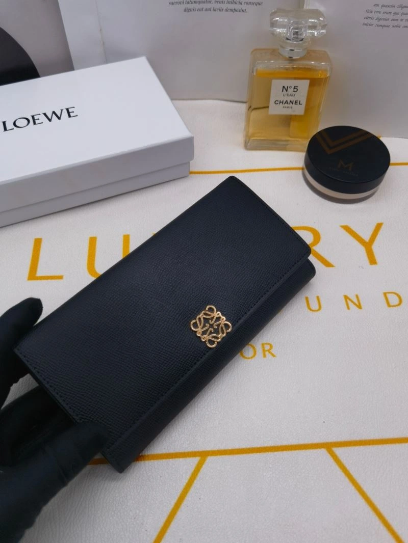 Bargain Loewe Wallets Purse