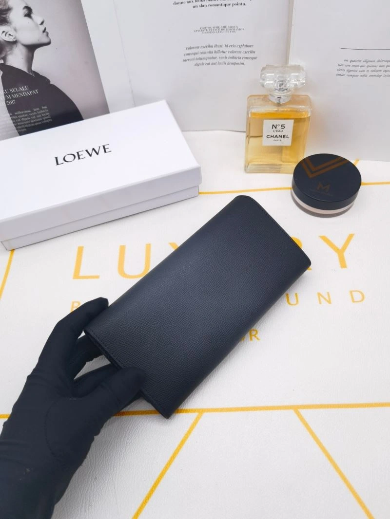 Bargain Loewe Wallets Purse