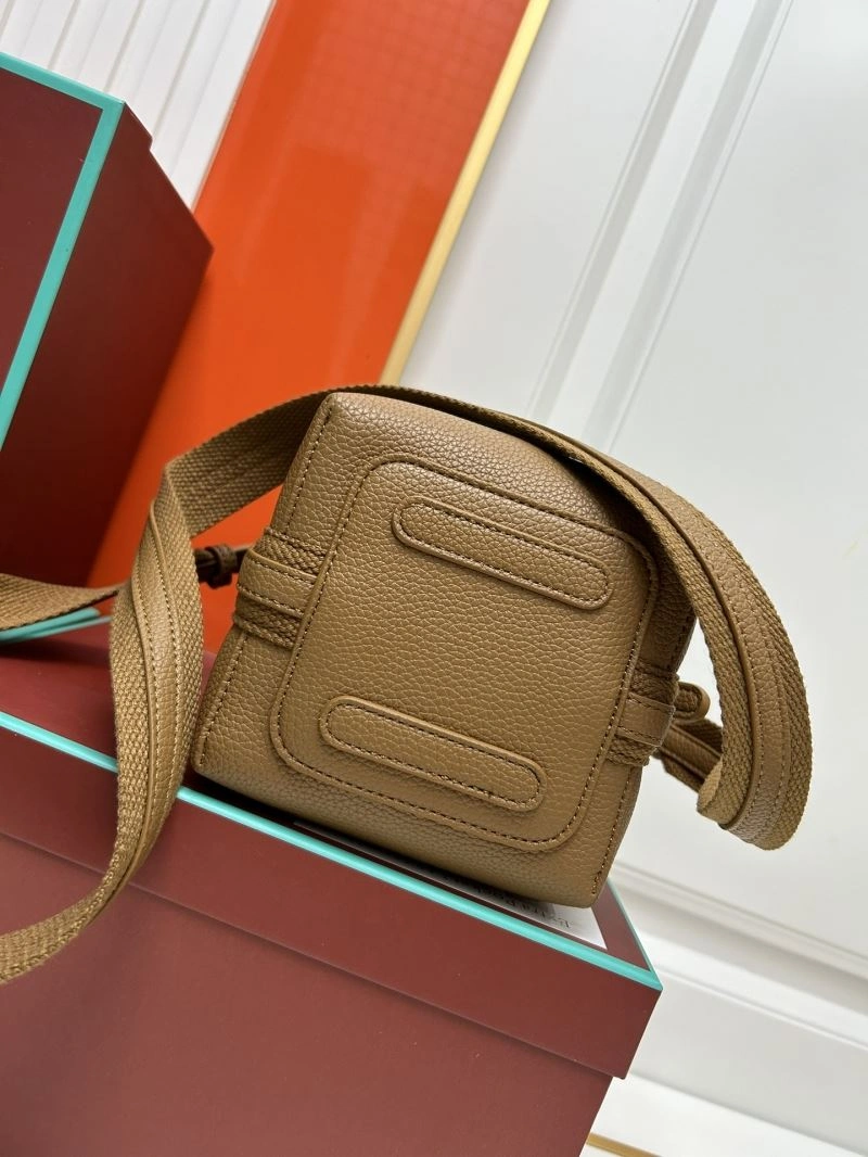 Inexpensive Loro Piana Bucket Bags