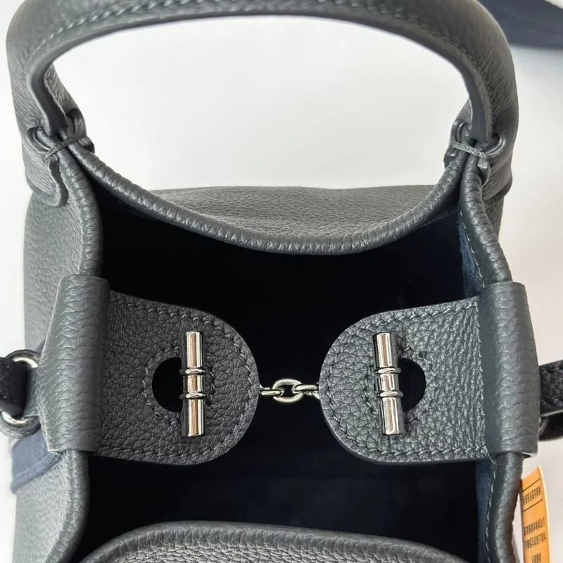 Top mirror Loro Piana Bucket Bags
