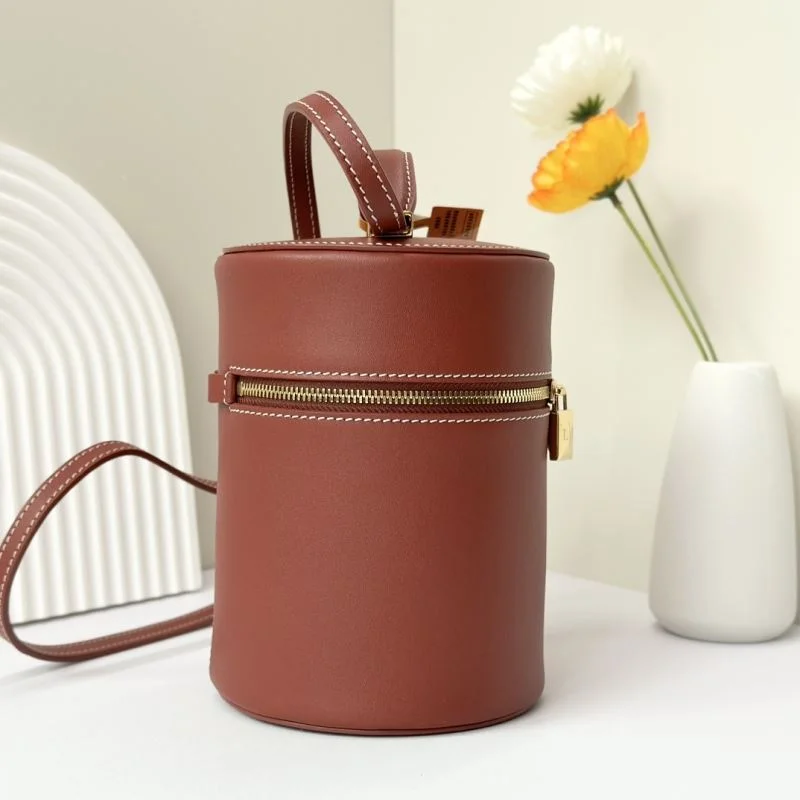 Top match Loro Piana Bucket Bags