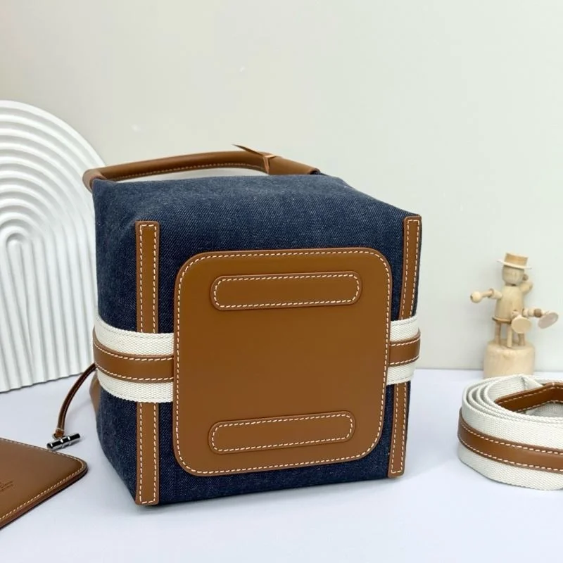 High accuracy Loro Piana Bucket Bags