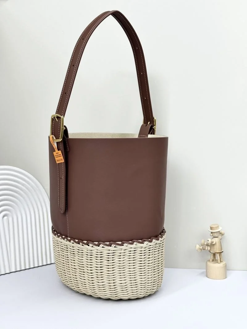 Top mirror Loro Piana Bucket Bags