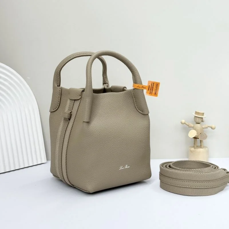 Top mirror Loro Piana Bucket Bags