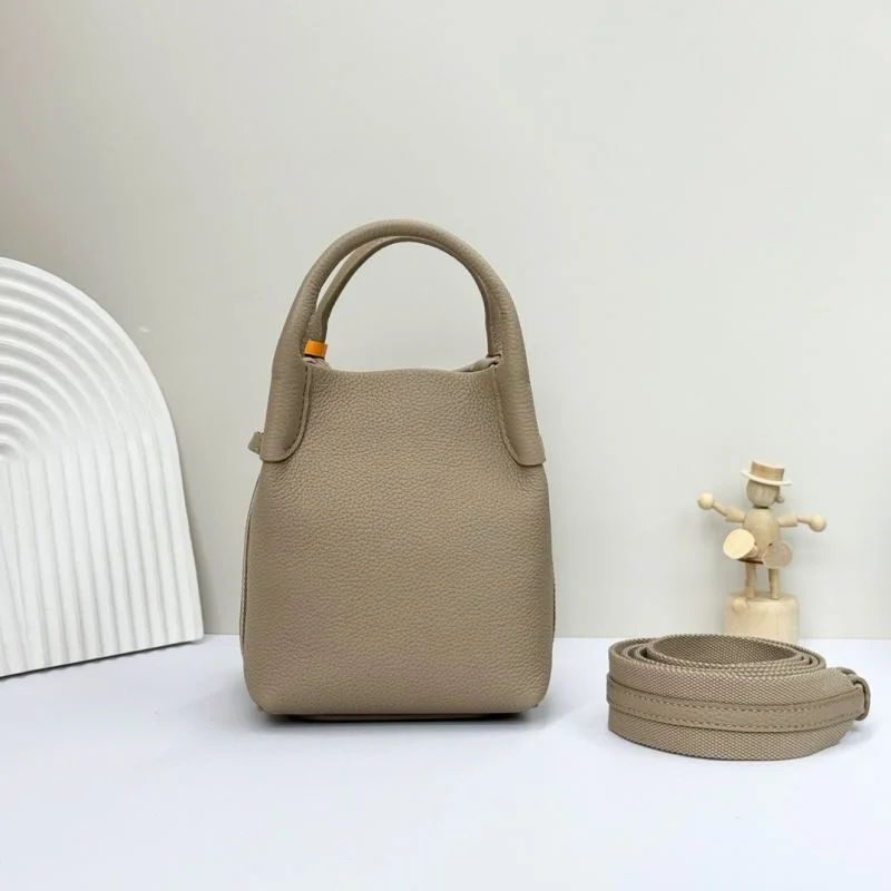 Top mirror Loro Piana Bucket Bags
