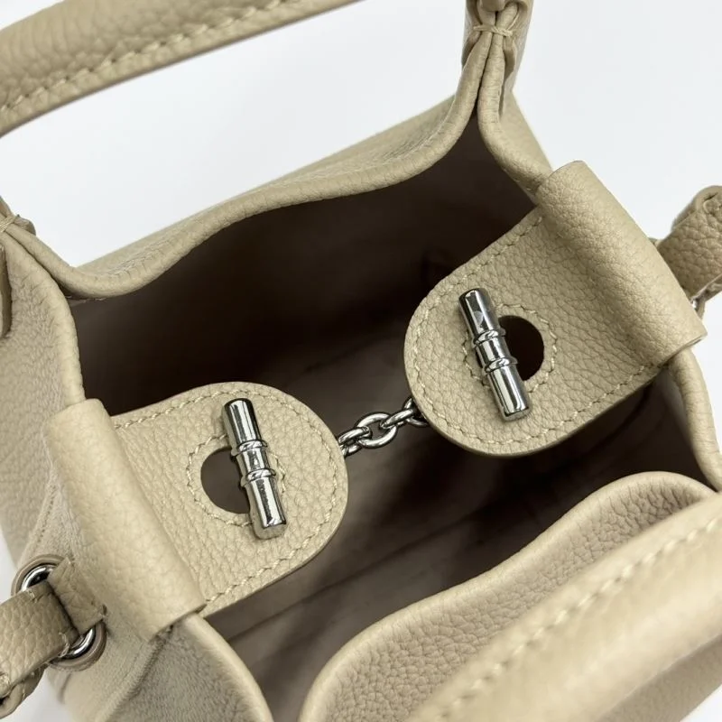 Top mirror Loro Piana Bucket Bags