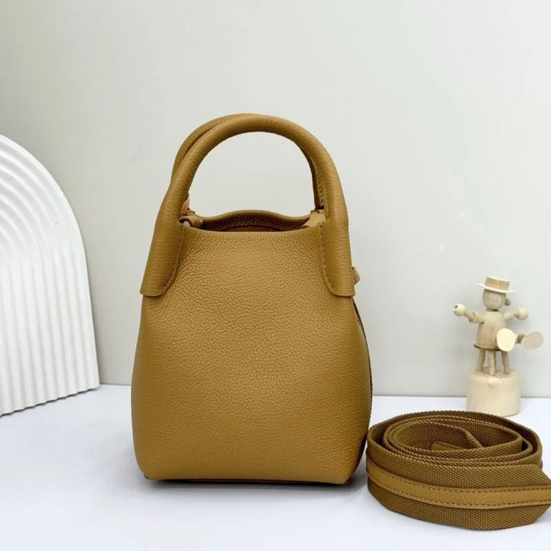 Exact replica Loro Piana Bucket Bags
