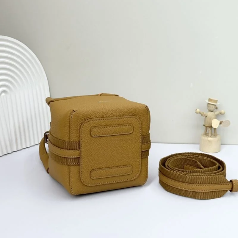 Exact replica Loro Piana Bucket Bags