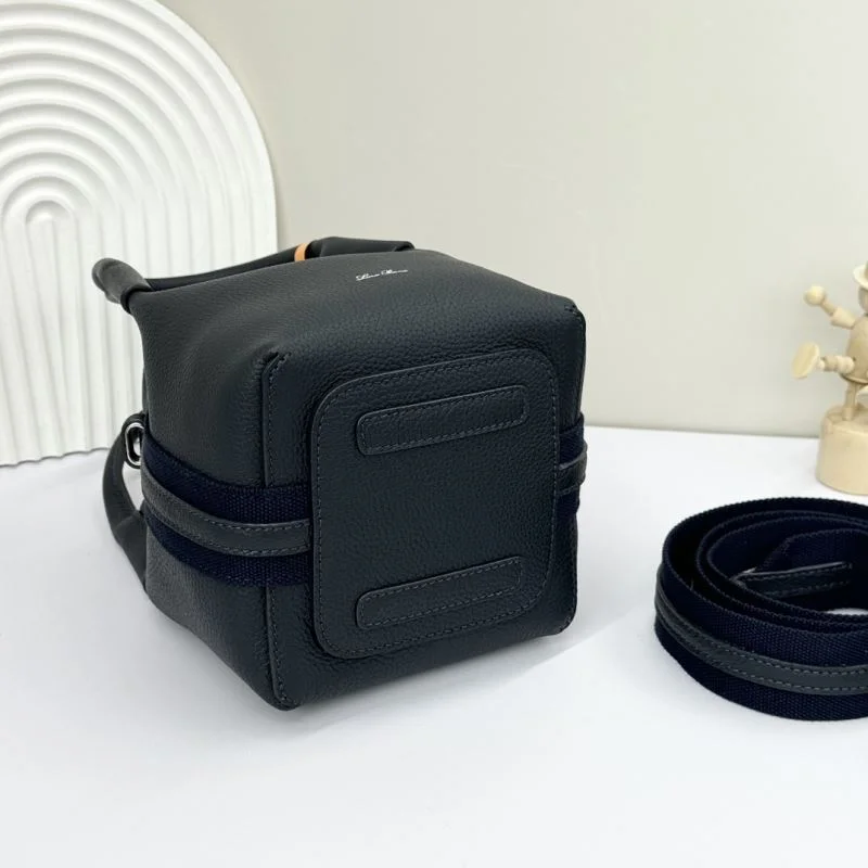 High accuracy Loro Piana Bucket Bags