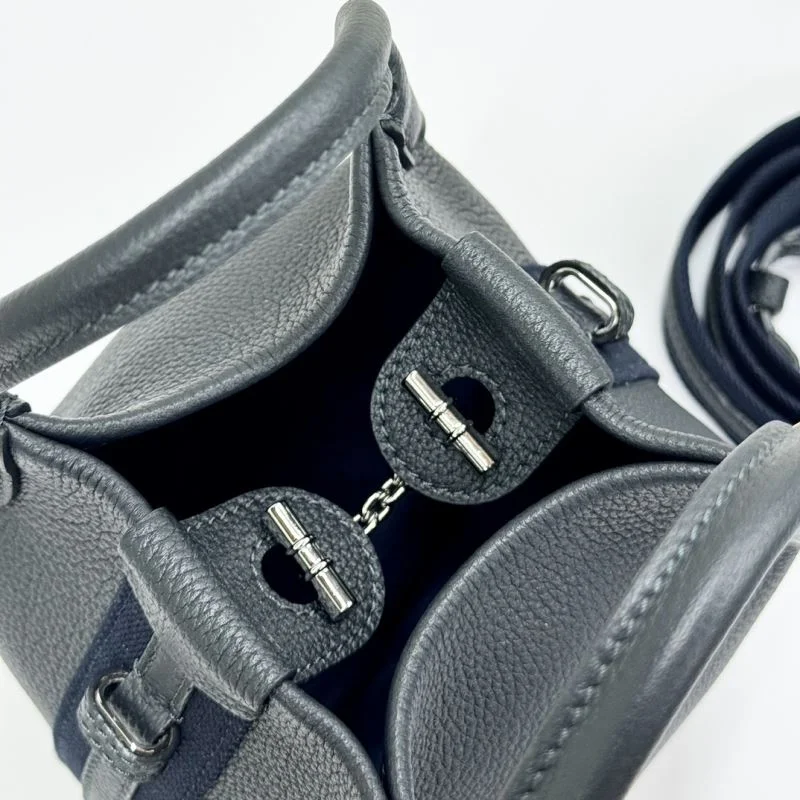High accuracy Loro Piana Bucket Bags