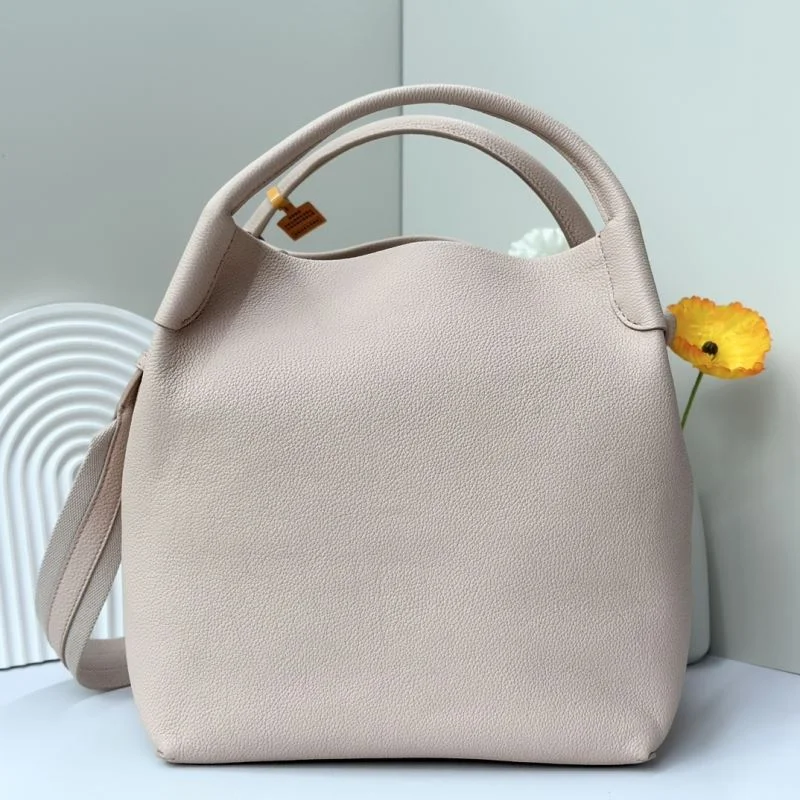Accurate model Loro Piana Bucket Bags