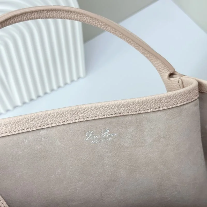 Accurate model Loro Piana Bucket Bags