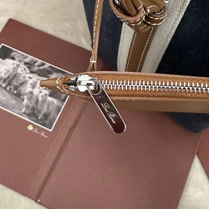 Top match Loro Piana Bucket Bags