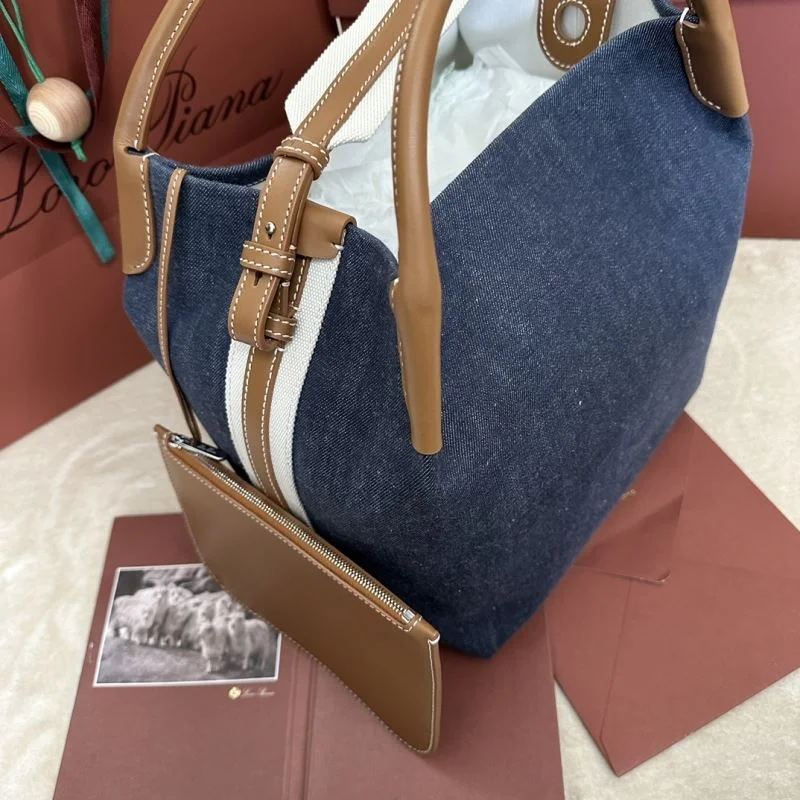 Accurate model Loro Piana Bucket Bags
