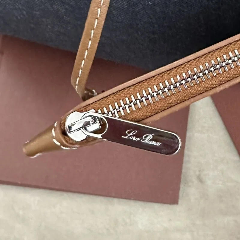 Accurate model Loro Piana Bucket Bags
