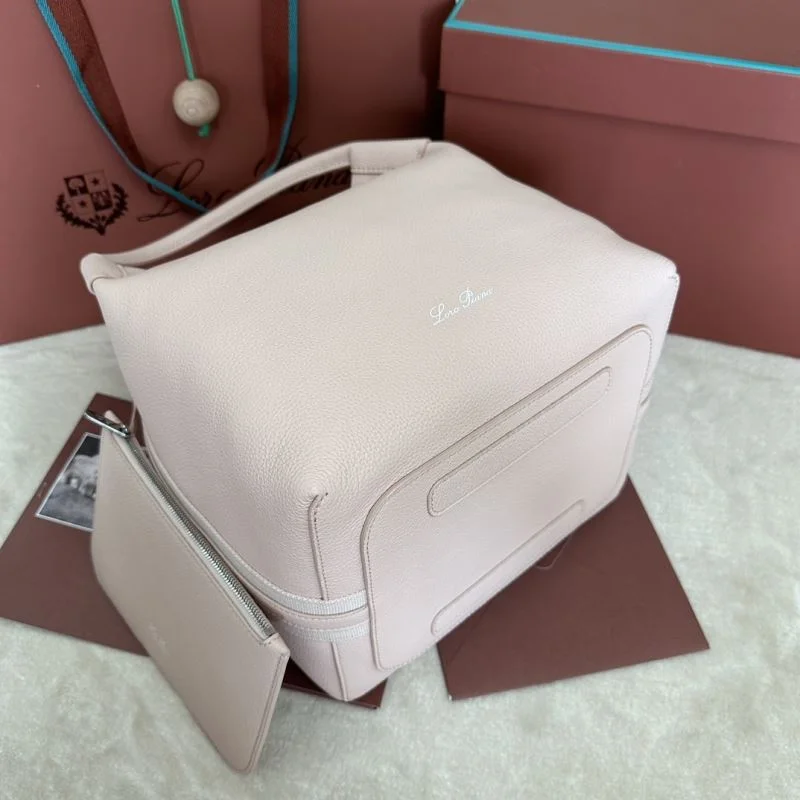 Top mirror Loro Piana Bucket Bags