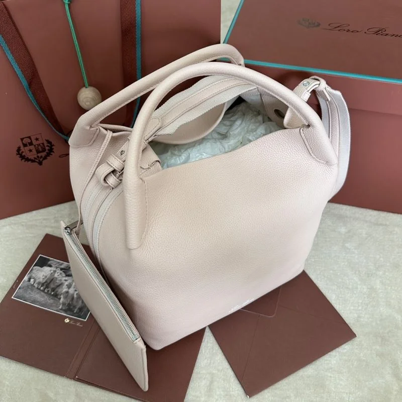Top mirror Loro Piana Bucket Bags