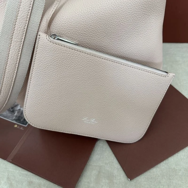Top mirror Loro Piana Bucket Bags