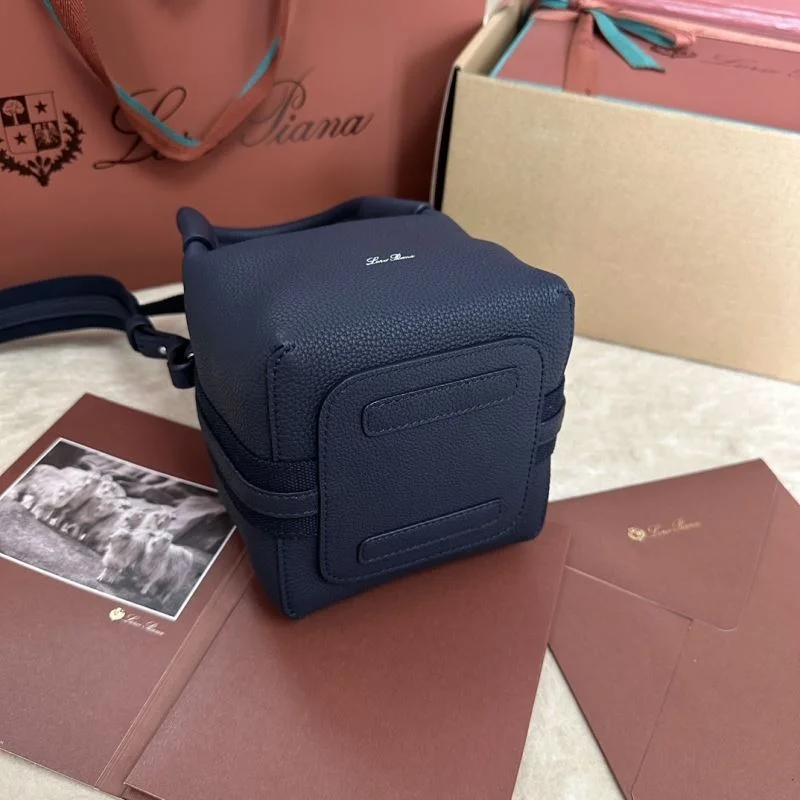 High accuracy Loro Piana Bucket Bags